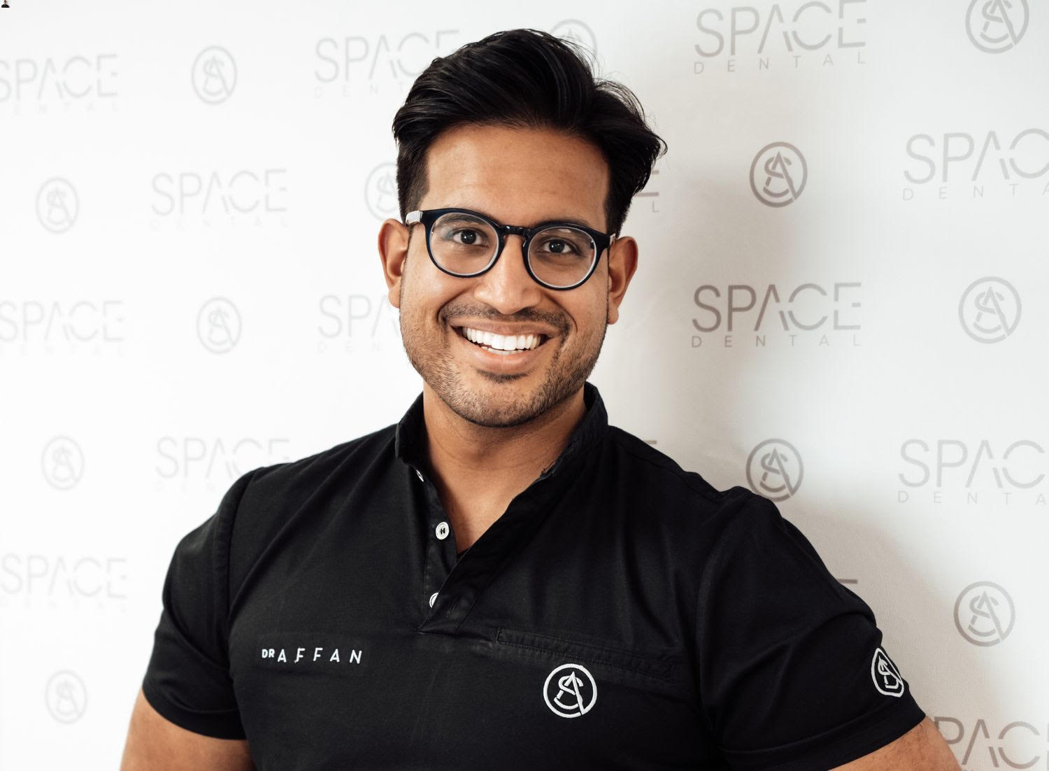 A smile is the key to instant attraction, says new research - The ...